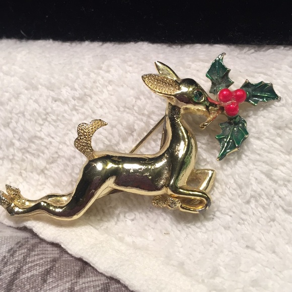 Vintage | Jewelry | Vintage Reindeer Brooch | Poshmark